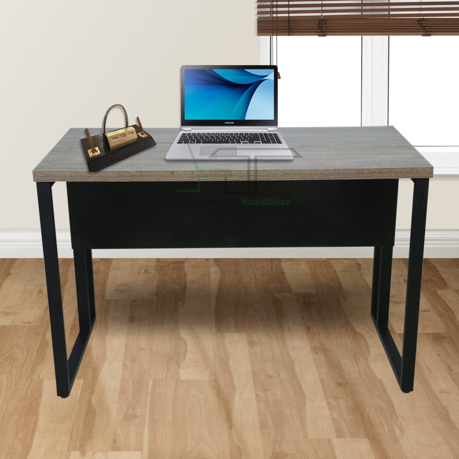 Work Desk – Assorted Marketplace